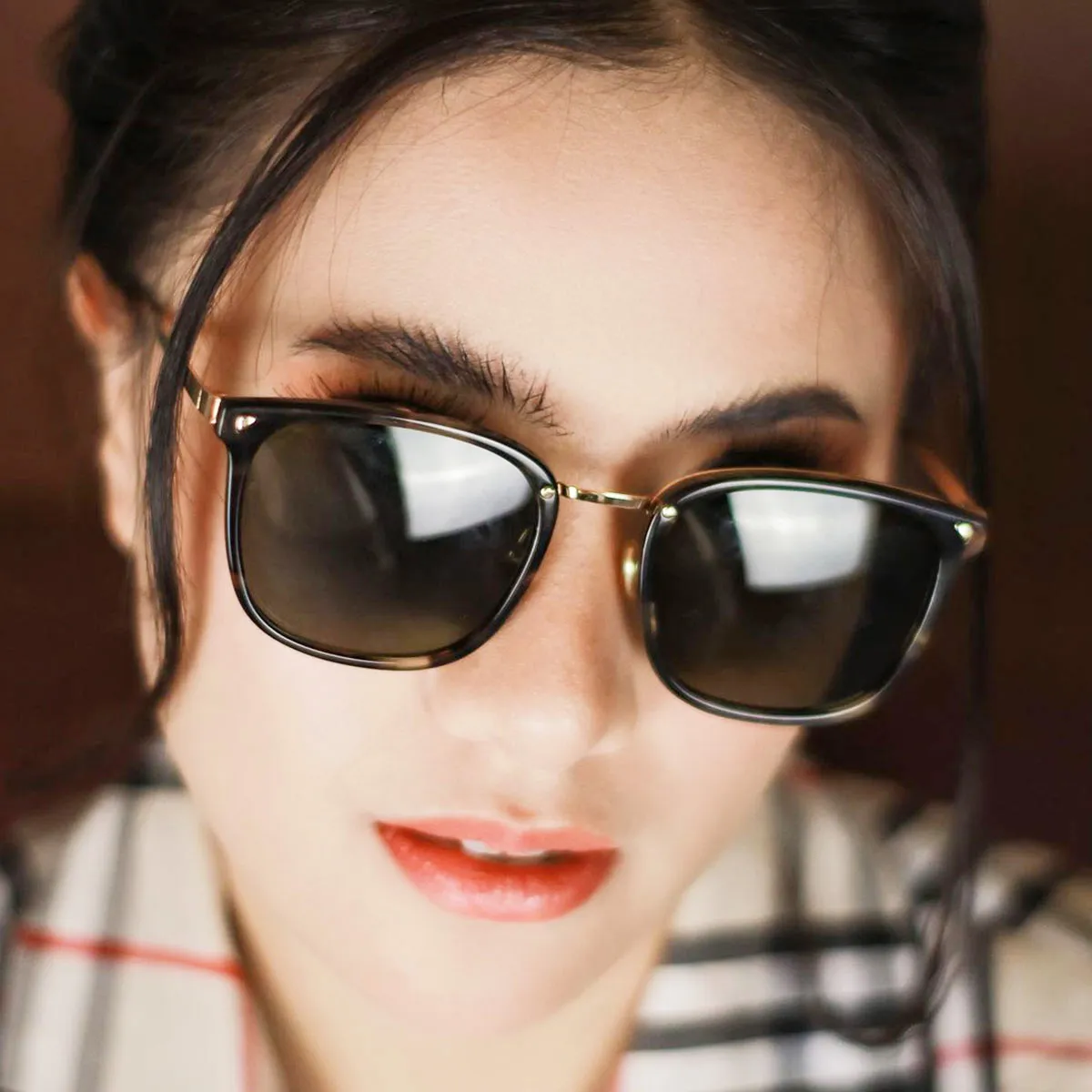 Anya sunglasses in Amber Tortoise | Sunwear | TIJN